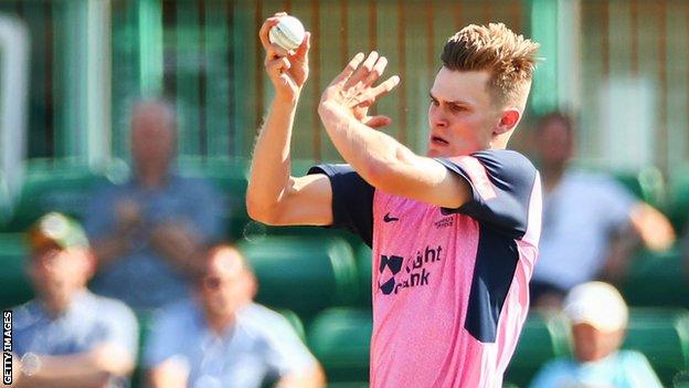 Blake Cullen: Middlesex bowler signs new deal until 2024 - BBC Sport