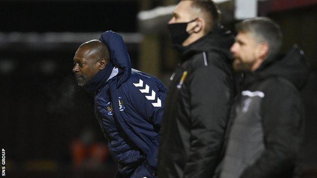 Alex Dyer grateful for support after suffering racist abuse in letter ...