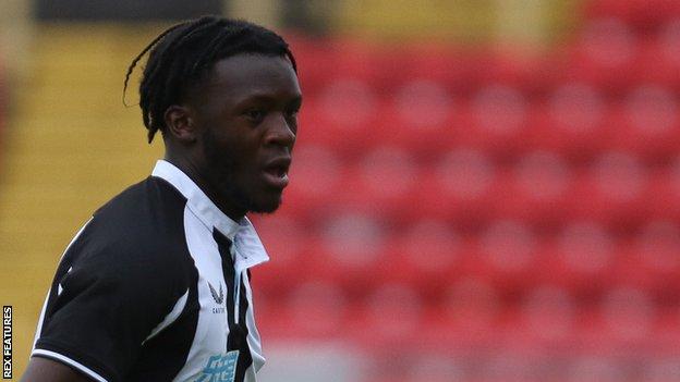 Rosaire Longelo: Accrington Stanley sign midfielder from Newcastle ...