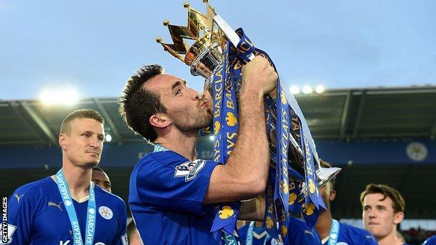 Christian Fuchs: Leicester City defender agrees new three-year deal ...