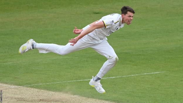 Henry Brookes: Middlesex sign Warwickshire seamer on three-year deal ...