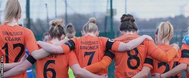 SWPL: Jamie-Lee Napier & Kirsten Reilly inspire Hibs comeback - BBC Sport