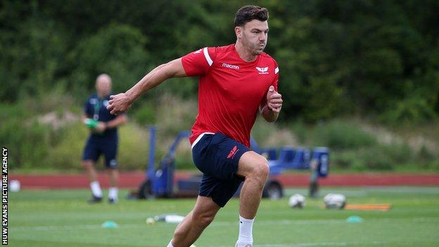 Scarlets confirm signing of Johnny Williams and Sione Kalamafoni - BBC ...