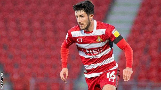 Danny Amos: Port Vale agree short-term deal with ex-Doncaster defender ...