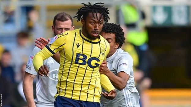 Kyle Edwards: Oxford United re-sign former Ipswich Town winger - BBC Sport