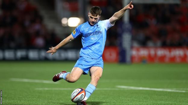 Scarlets: Student title-winners Leatherbarrow and Titcombe join from ...