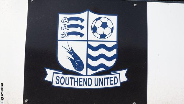 Charlie Sayers: Southend teenage prospect joins Tottenham for ...