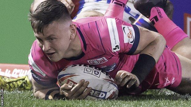 Harry Newman: Leeds Rhinos centre out for 12 weeks after hamstring ...