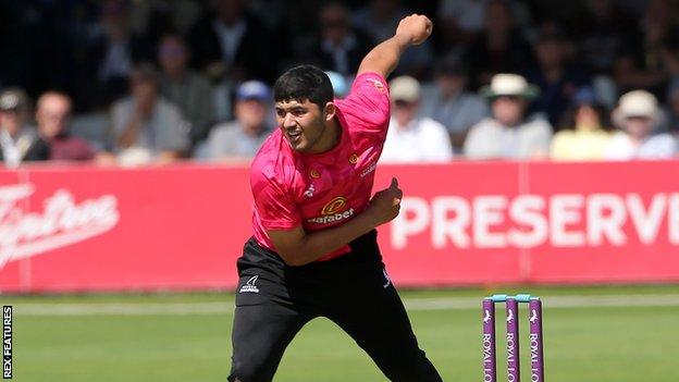 Dan Ibrahim: Sussex reward teenager with 'multi-year' deal - BBC Sport