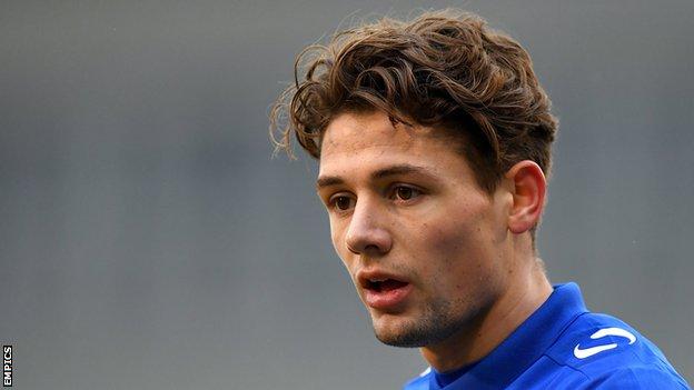 Rob Hunt: Oldham Athletic sign defender from Brighton & Hove Albion ...