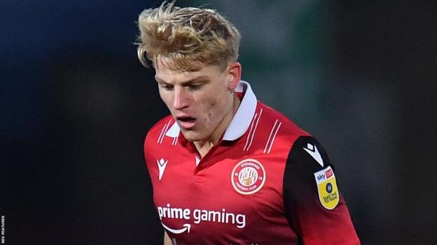 Saxon Earley: Plymouth Argyle sign Norwich City left-back for ...