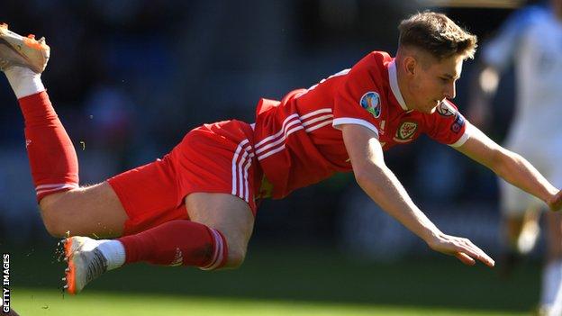 David Brooks: Bournemouth's Wales winger returns to light training ...