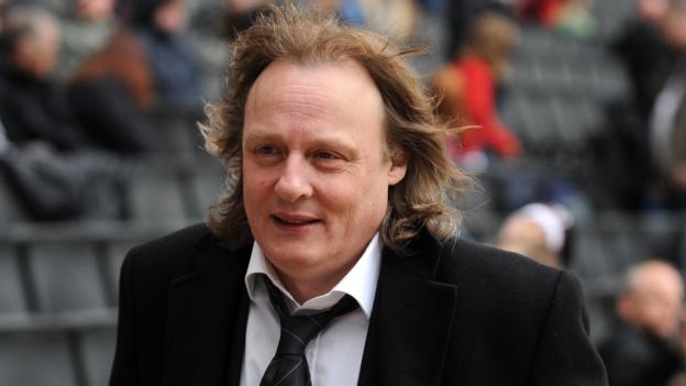 Pete Winkelman: MK Dons chairman 'stuck by' team at AFC Wimbledon game ...