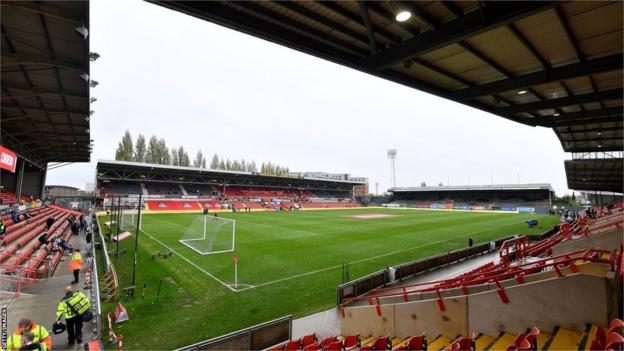 Wrexham seek alternative funds for Kop development - BBC Sport