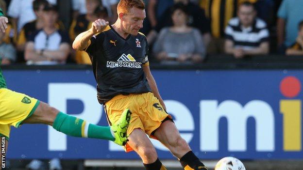 Mark Roberts: Forest Green Rovers sign defender after Cambridge United ...