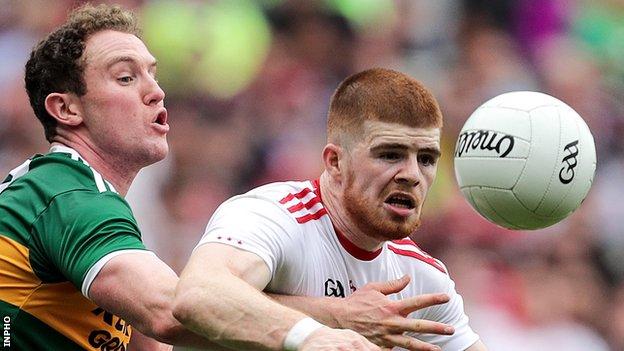 Tyrone's Cathal McShane poised for move to Aussie Rules - BBC Sport