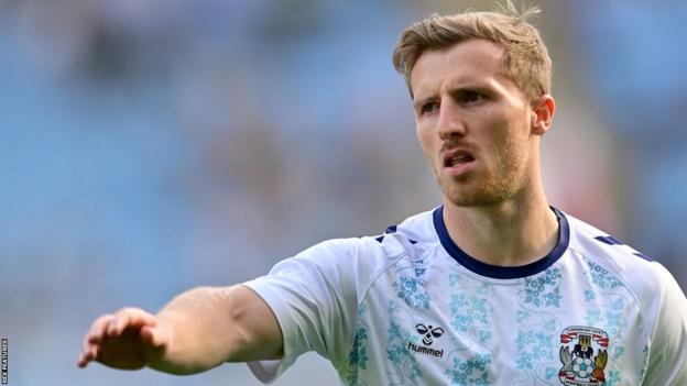 Jamie Allen: Coventry midfielder suffers fractured cheekbone - BBC Sport