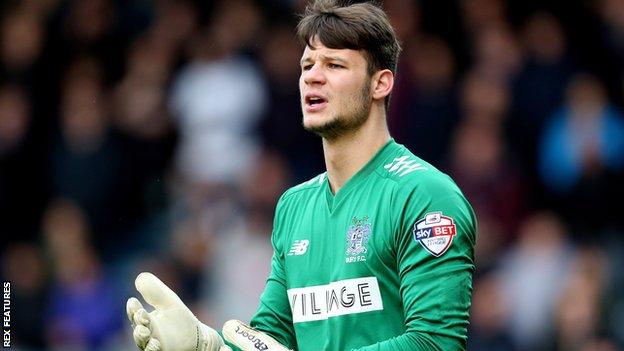 Daniel Bachmann: Kilmarnock sign Watford goalkeeper on loan - BBC Sport