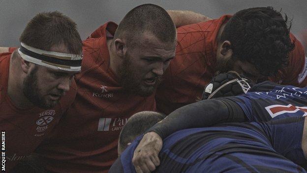 Hooker Harry Doolan signs Jersey Reds contract - BBC Sport