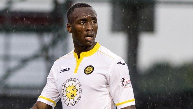 Ade Azeez: Cambridge United sign Partick Thistle forward - BBC Sport