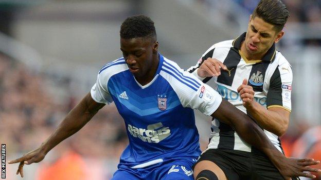 Josh Emmanuel: Ipswich youngster signs new contract until 2019 - BBC Sport