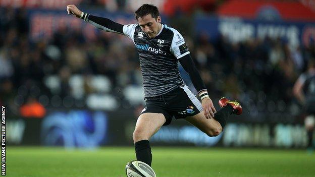 Sam Davies: Ospreys outside-half hopes to remain in Wales plans - BBC Sport