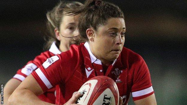 Robyn Wilkins, Panashe Muzambe & Michaela Leonard: Exeter add three ...