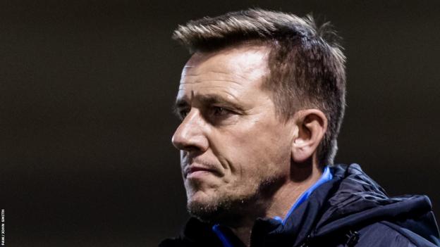 Tony Pennock: Manager signs Haverfordwest contract extension - BBC Sport