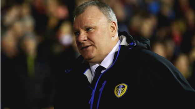 Steve Evans: Leeds United sack head coach - BBC Sport