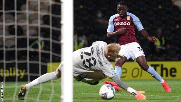 Keinan Davis: Aston Villa forward signs contract extension to 2024 ...