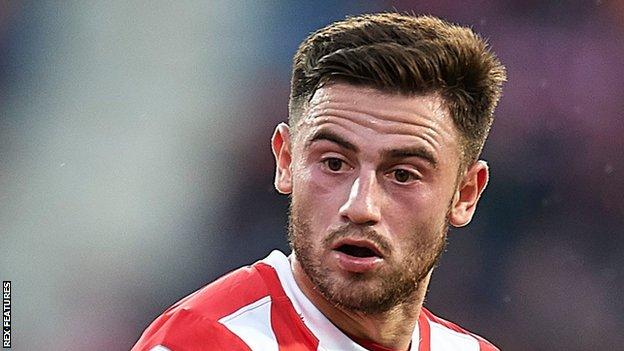 Patrick Roberts: Manchester City midfielder joins Norwich on season ...