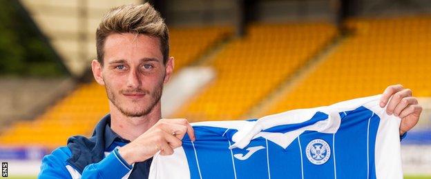Scott Tanser: St Johnstone sign left-back on one-year deal - BBC Sport