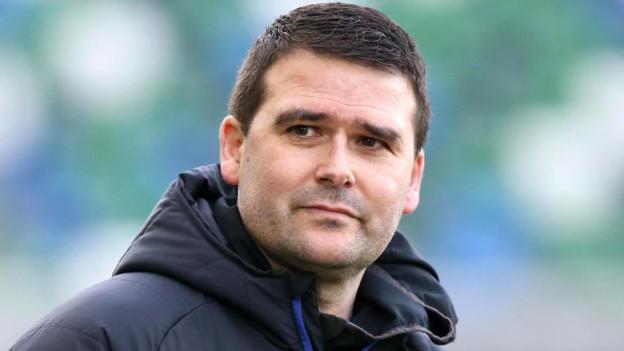 Linfield boss David Healy wins February's manager of the month award ...