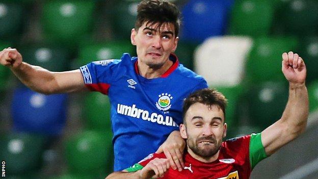 Irish Premiership: Linfield win ugly and Swifts and Sky Blues stop the ...