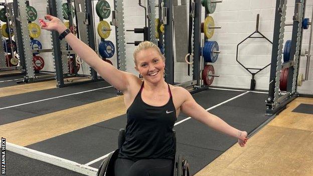 Suzanna Hext: Para swimmer hears again after 'life-changing' surgery ...