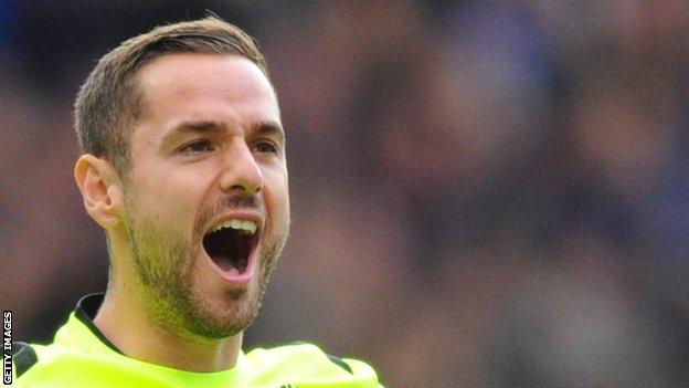 Remi Matthews back at Norwich City after Bolton loan spell ends - BBC Sport
