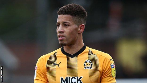 Motherwell: Jake Carroll to join from Cambridge United - BBC Sport