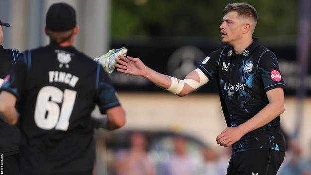 Mitchell Stanley: Lancashire sign Worcestershire pace bowler on one ...