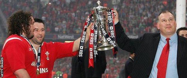 Wayne Pivac: Scarlets coach 'right up there' for Wales job - Mike ...