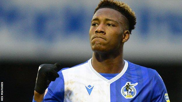 Timmy Abraham: Plymouth Argyle sign Fulham striker on loan - BBC Sport