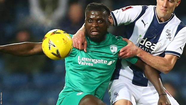 Kabongo Tshimanga: Peterborough United sign Chesterfield striker - BBC ...