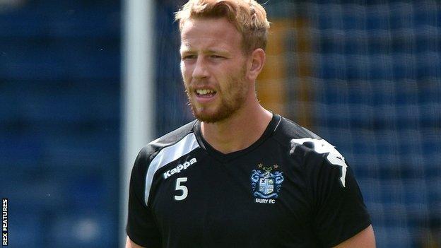 Adam Thompson: Bradford City sign Bury defender on loan - BBC Sport