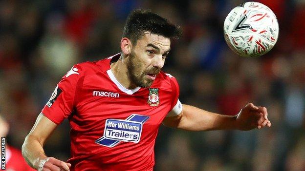 Wrexham 2-0 Eastleigh - BBC Sport