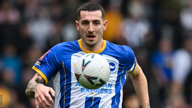 Brighton: Lewis Dunk signs new contract to 2026 - BBC Sport