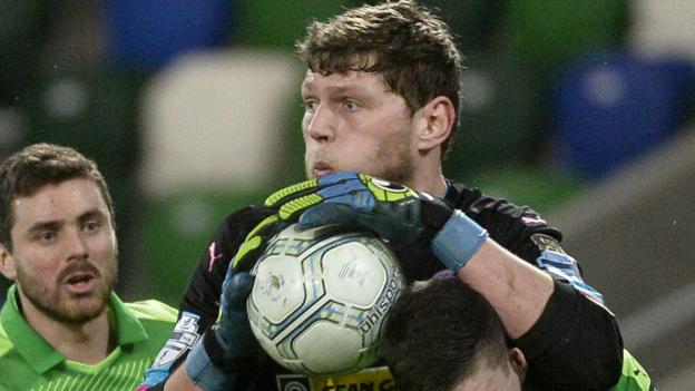 Goalkeeper Jason Mooney joins Ards from Cliftonville - BBC Sport