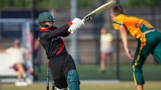 European Cricket League: Independents out after Hornchurch defeat - BBC ...