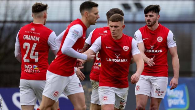 Irish Premiership: Larne win to extend lead at top as Cliftonville move ...