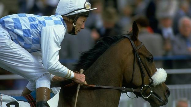 Lester Piggott: Record-breaking jockey with ruthless will to win - BBC ...