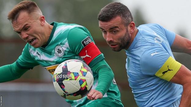 Colin Coates: Irish League stalwart determined to play again after ...