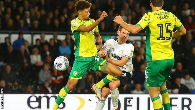 Derby 1-1 Norwich: Craig Bryson earns Rams draw with knee - BBC Sport